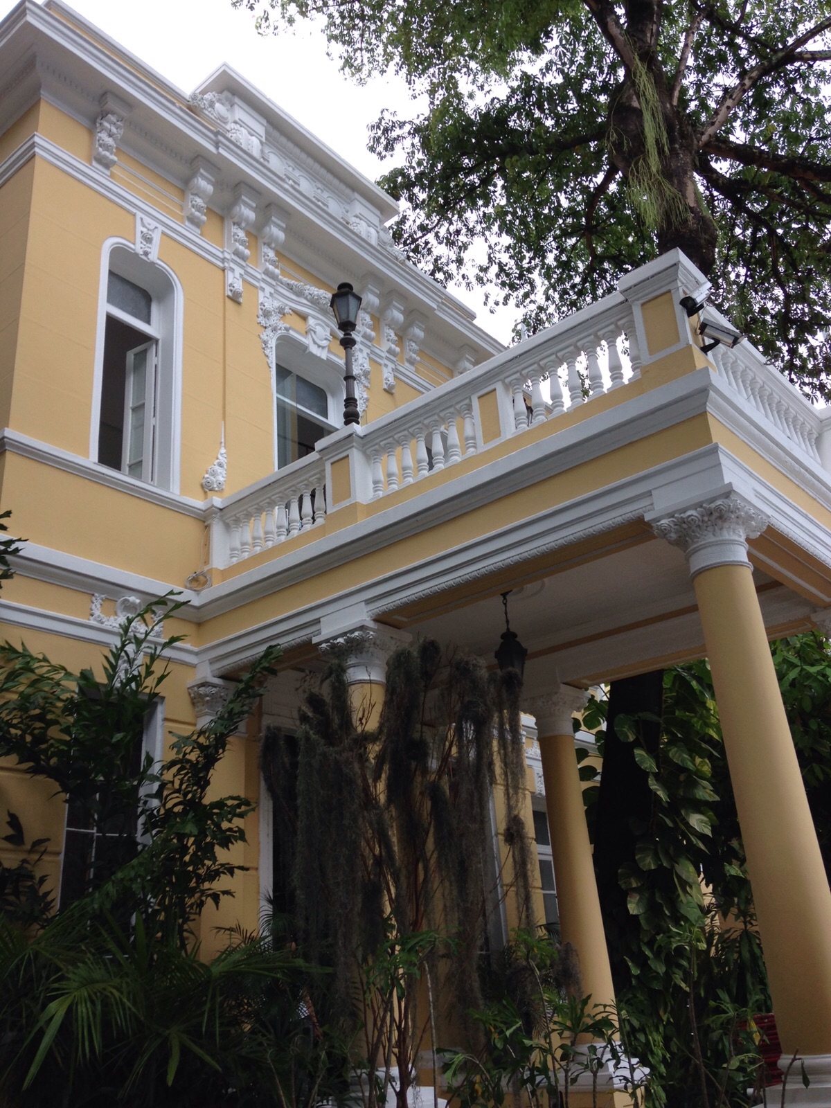 Renovação da sede de CASA COR BA leva 710 litros de tinta
