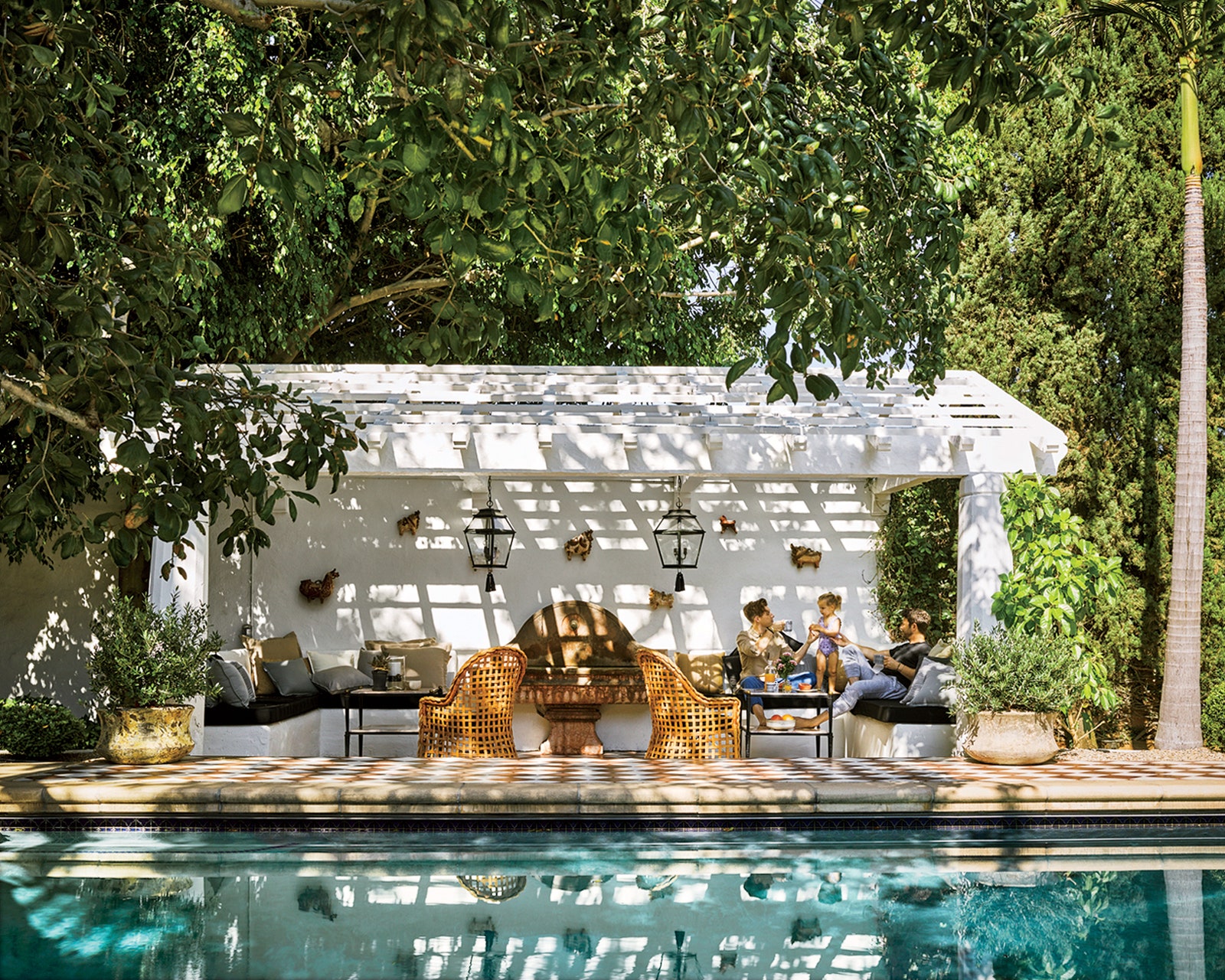 Primavera e verão: veja as 20 mais belas piscinas da Architectural Digest