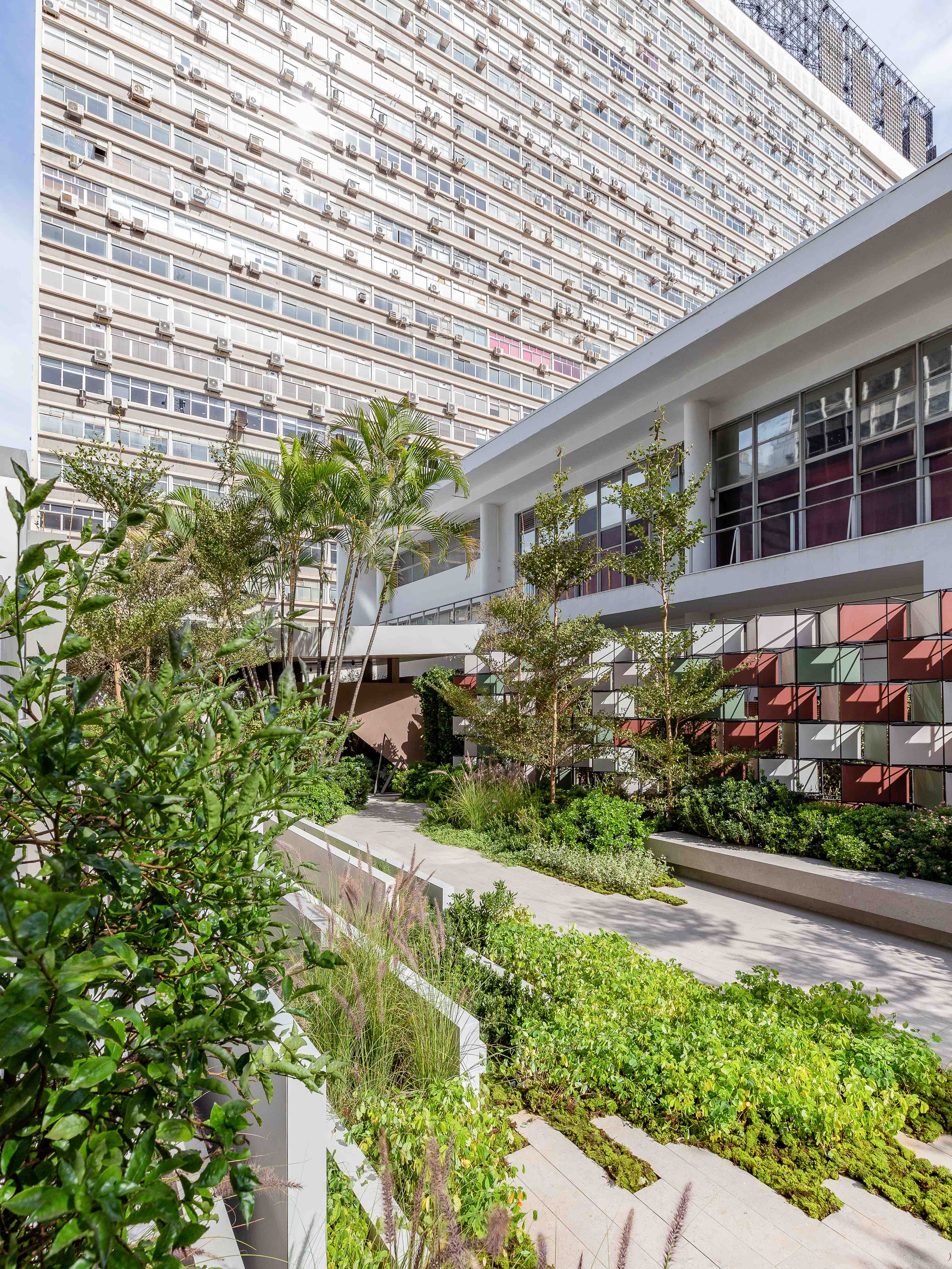 CASACOR SP: Alex Hanazaki une arte e natureza no Origens Portinari