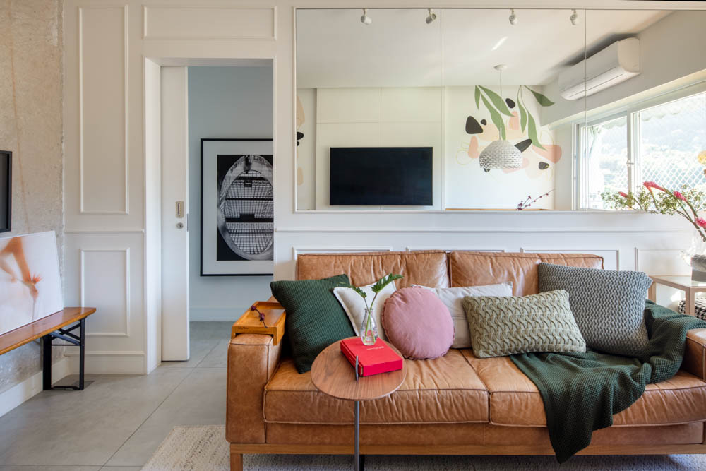 11 Creative Ideas to Verticalize Your Living Room Decoration