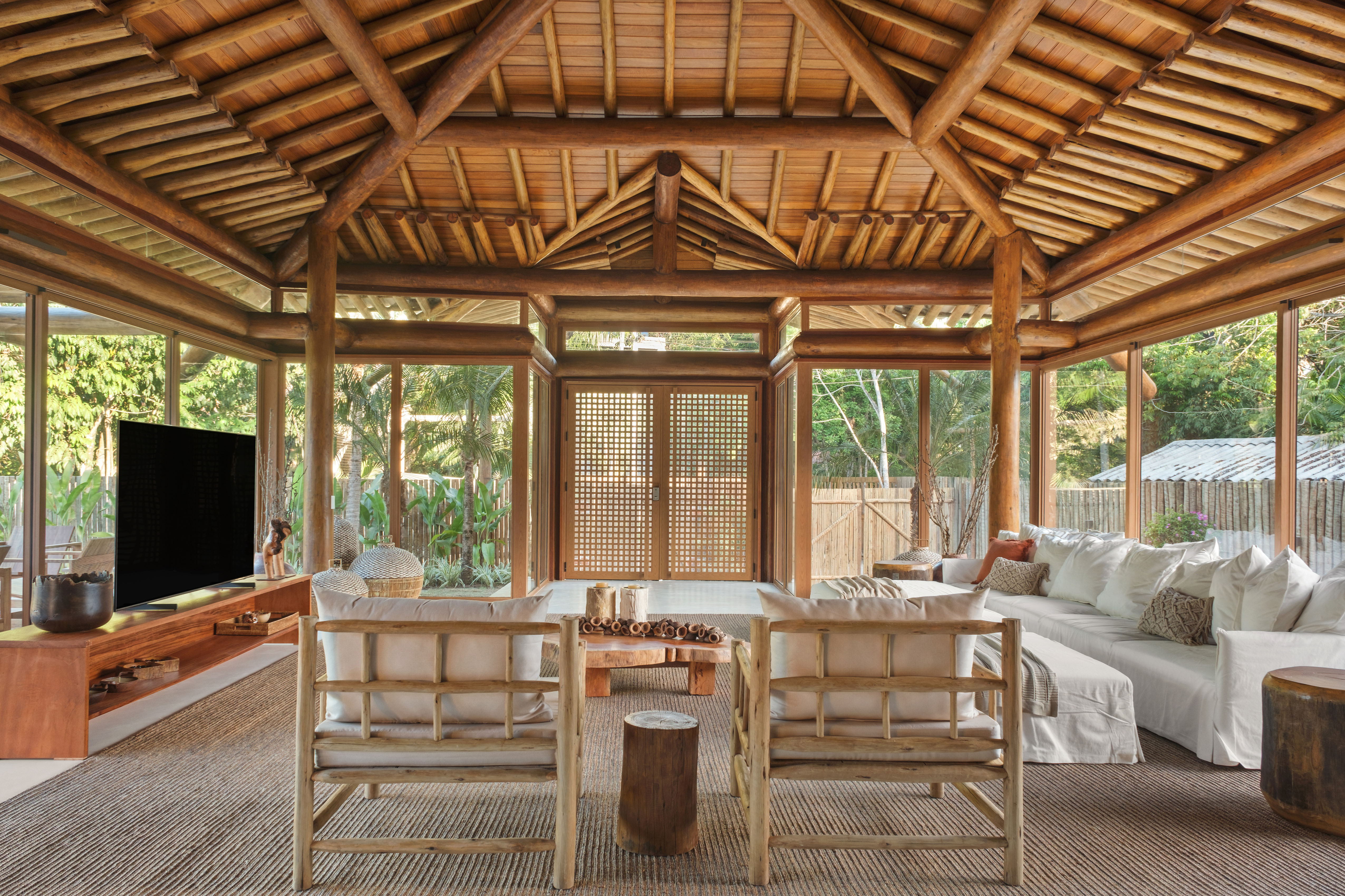 5 tipos de madeira que são indicadas para a estrutura do telhado